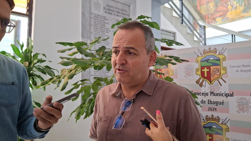Rubén Darío Calderón, de la veeduría Veemóvil, denunció que el proyecto ...